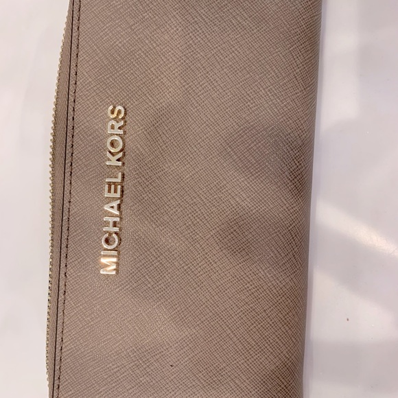Michael Kors | Bags | Michael Kors Wallet 7 Inch Long Great Condition ...